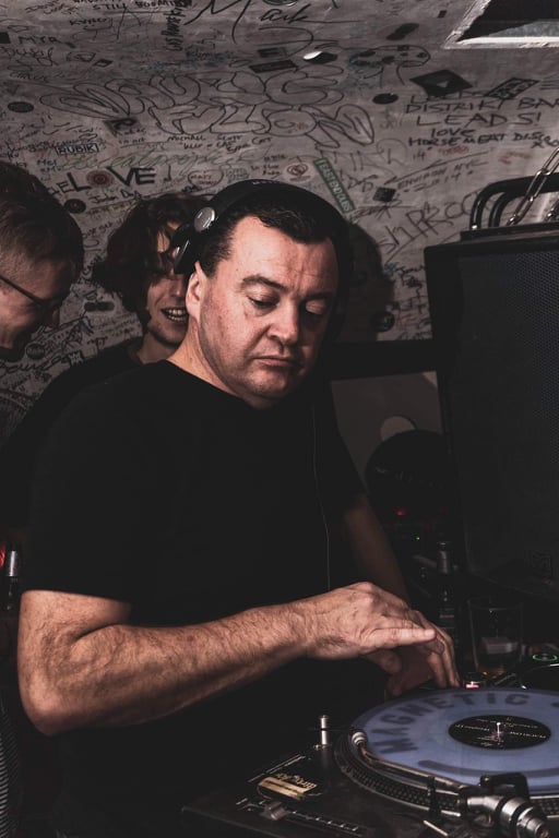 Disciple of Techno - Interview with Derek Carr